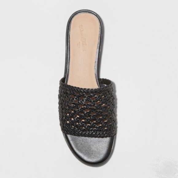 Universal Thread | Shoes | Universal Thread Black Woven Slide Sandals ...